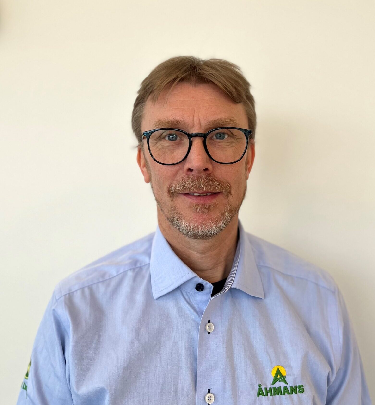 Jonas Samuelsson – ÅHMANS TRAKTORCENTRUM AB – John Deere återförsäljare ...